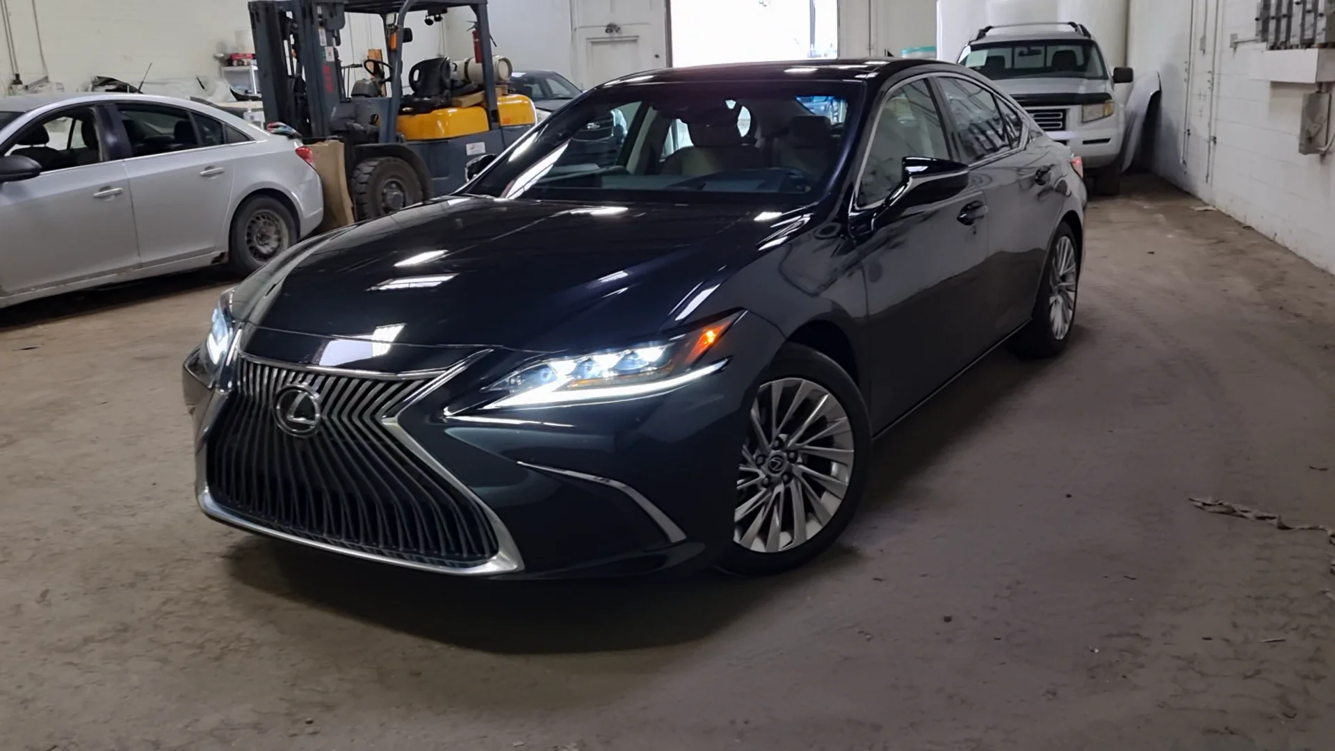 2021 Lexus ES350 DD Black on Vimeo