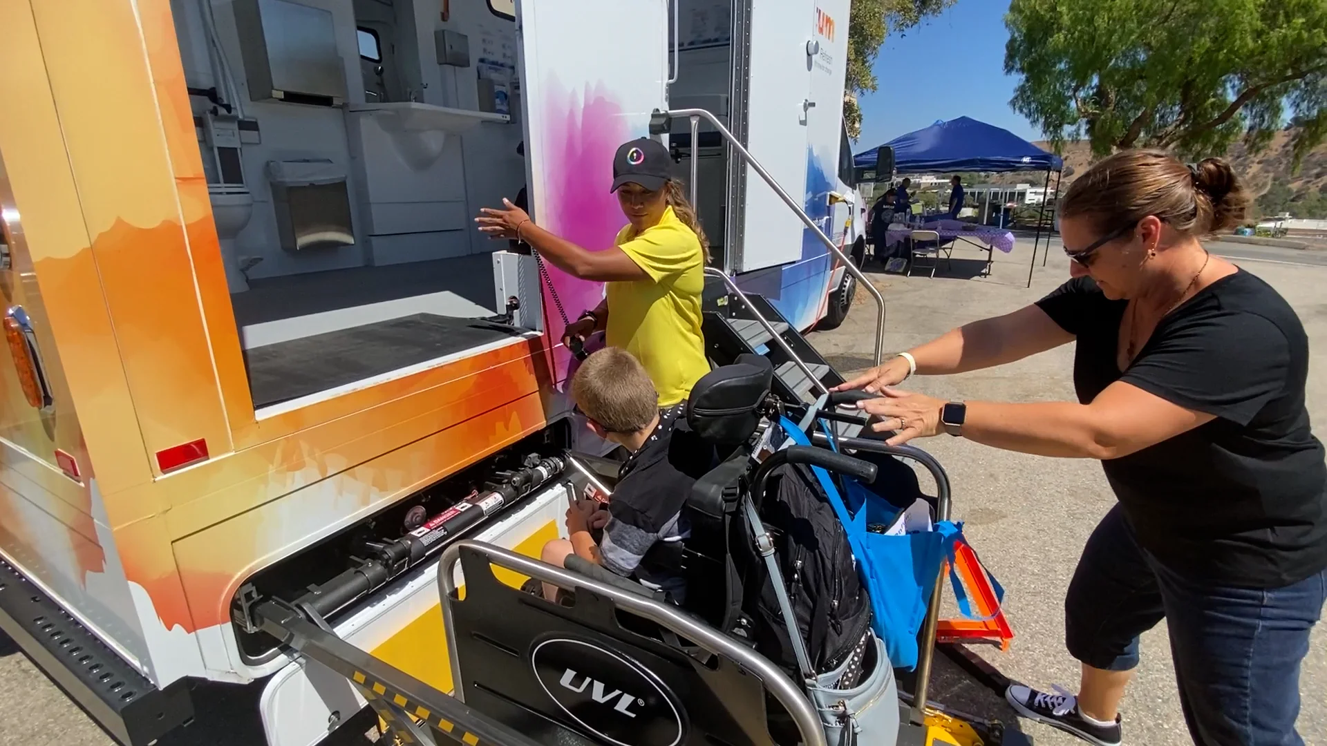 Refresh Testimonial - Holden & Jenn on Vimeo