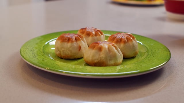 Cake Baked Plate - Free video on Pixabay