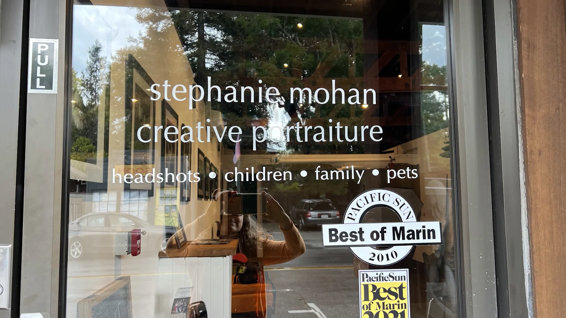 Stephanie Mohan Portrait Photographer on Vimeo