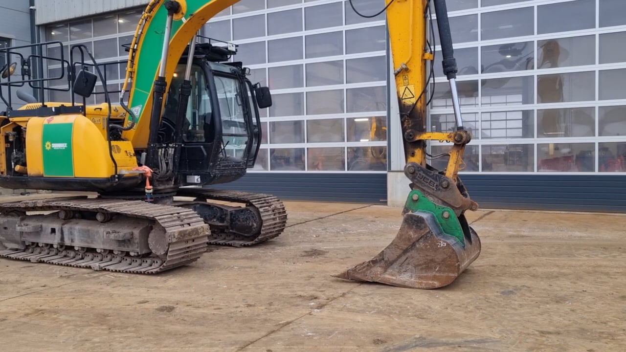 JCB JS131LC+T4F - Leeds January 23 on Vimeo