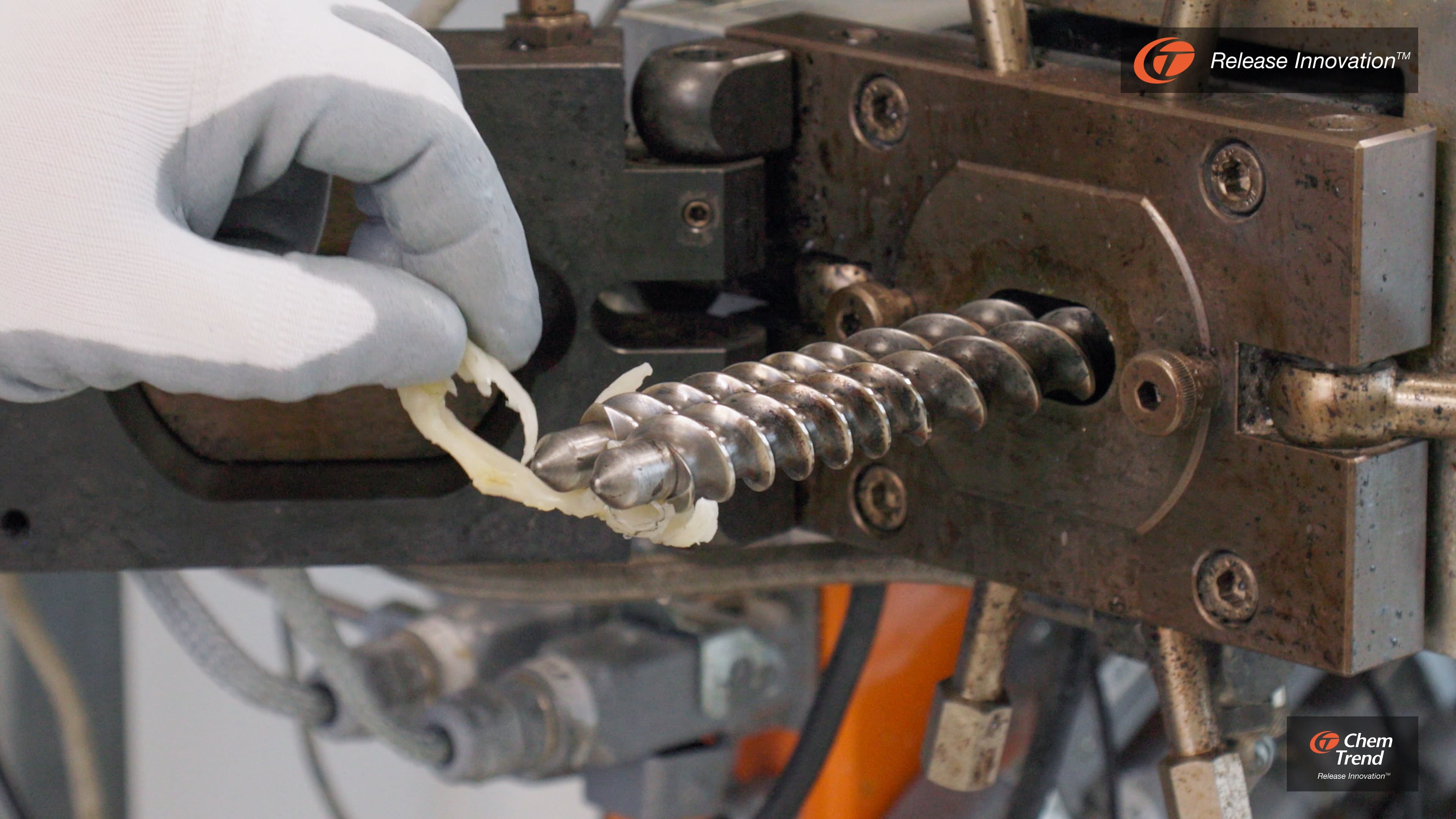 Chem-Trend_Screwpull CZ_final_V1_4k_YouTube und Vimeo.mp4 on Vimeo