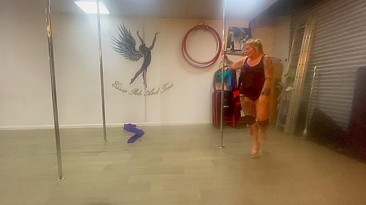Emma Piper Kick Ass Curves Beginner on Vimeo