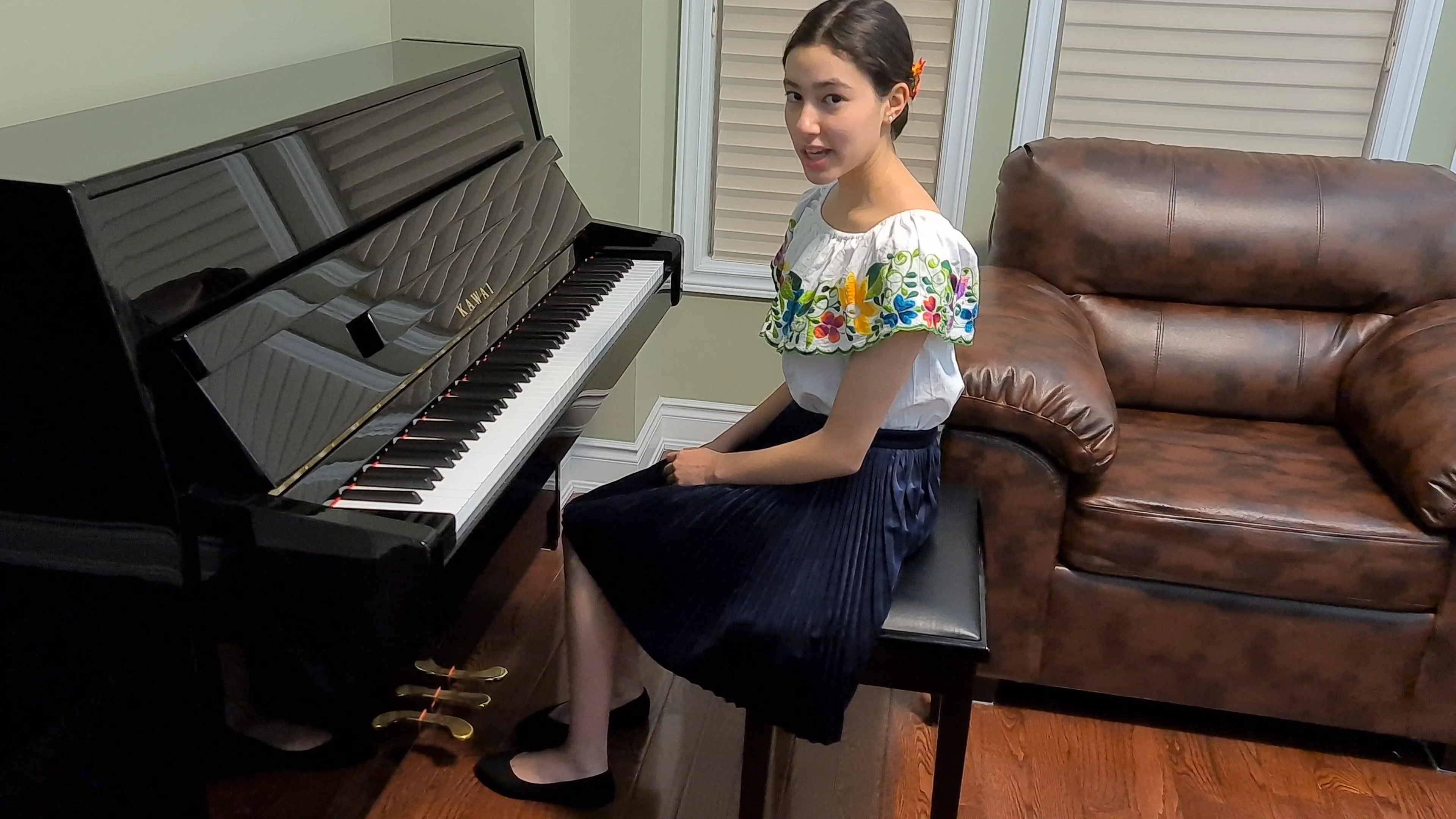 Marie-Claire Fernandez Ayanegui, Sunset in Rio by Mike Springer on Vimeo