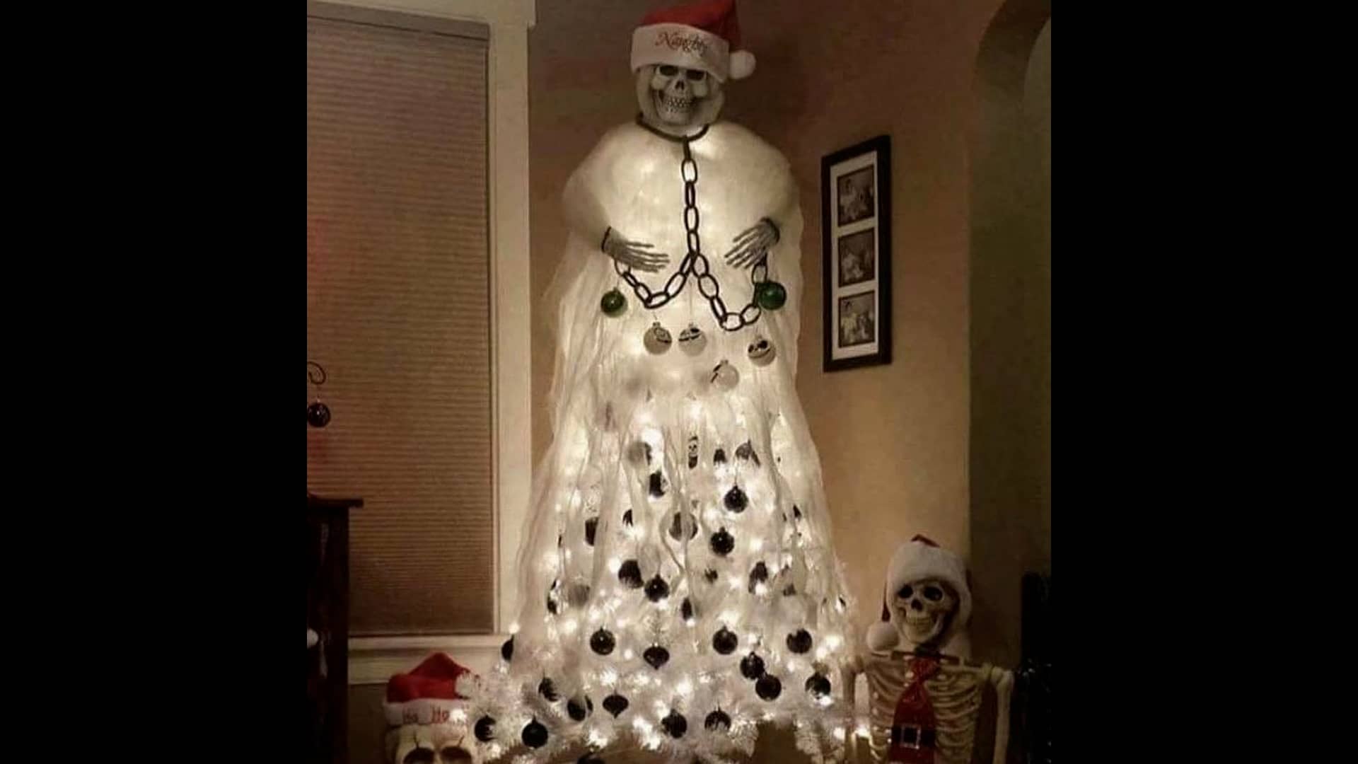 Chestnuts Roasting on an Open Fire by Anuc Atittawan, Hera Loani ...