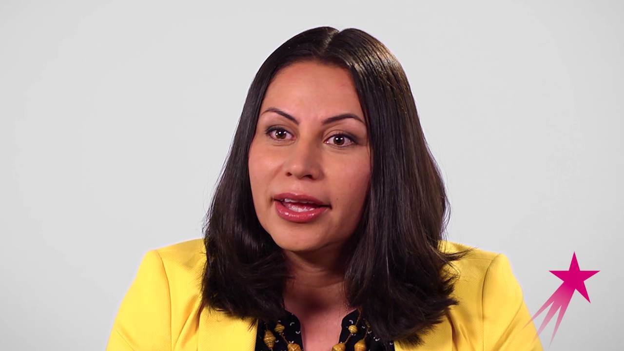 Activista De STEM: Apoyo Familiar - Violeta Garcia Career Girls Role ...