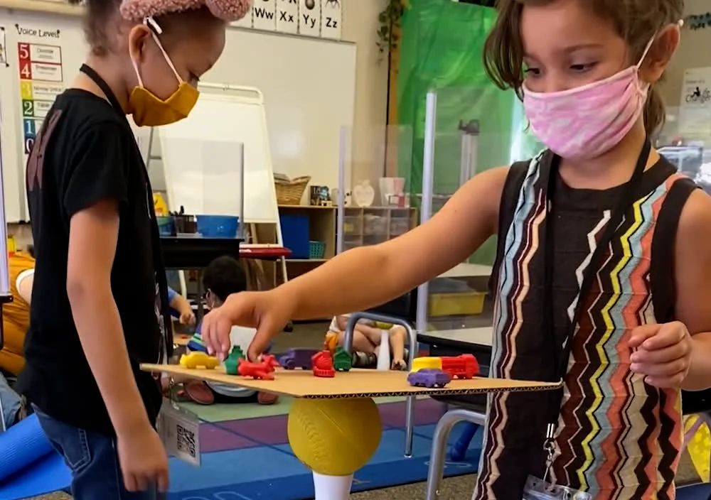 Unstable Table Intro Video.mpeg