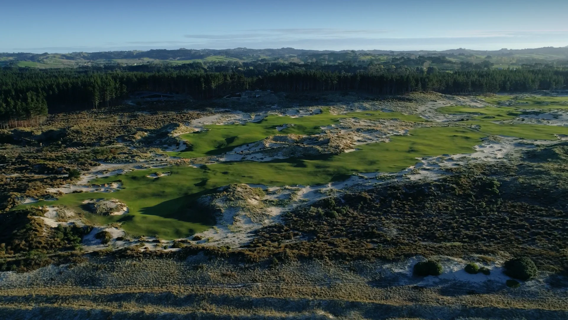 Tara Iti Golf Club | Happy Holidays