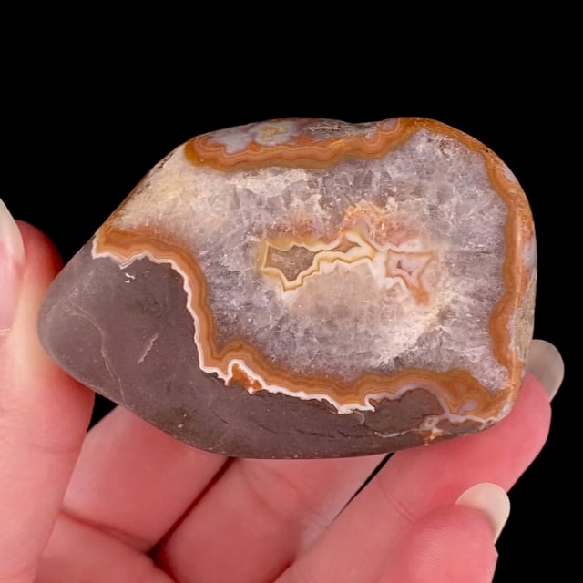 Dryhead Agate | Dryhead Agate Mine, Bighorn River area, Pryor Mountains ...