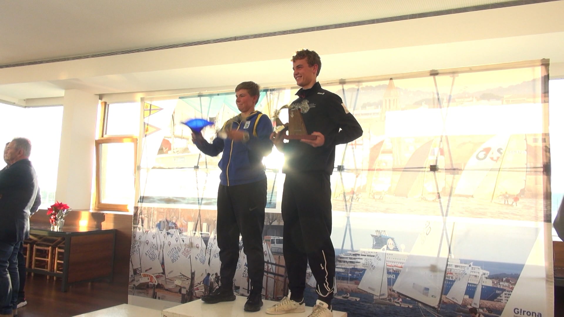 Sofia Naumenko i Hidde Schraffordt, campions de la 46a Christmas Race.MP4