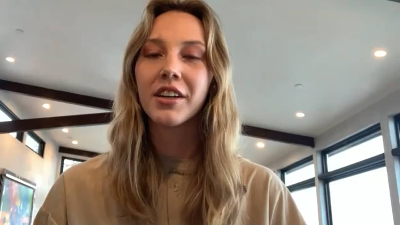 Bea Atkins - String Out.mp4 on Vimeo