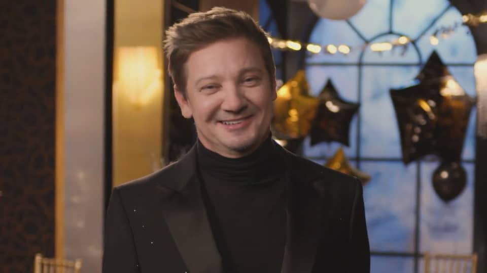 JEREMY RENNER | FOX NFL SUNDAY TEASE on Vimeo