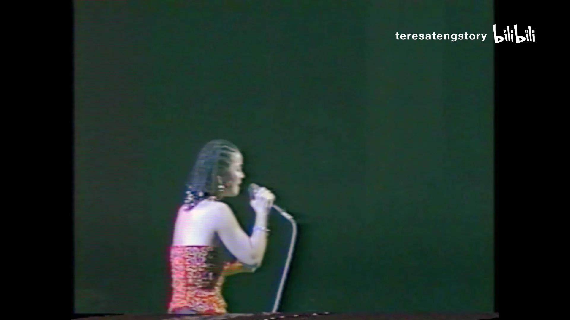 【姐升空只需3秒】邓丽君/船歌/封神名场面－1985东京NHKホール·コンサート/1985.12.15