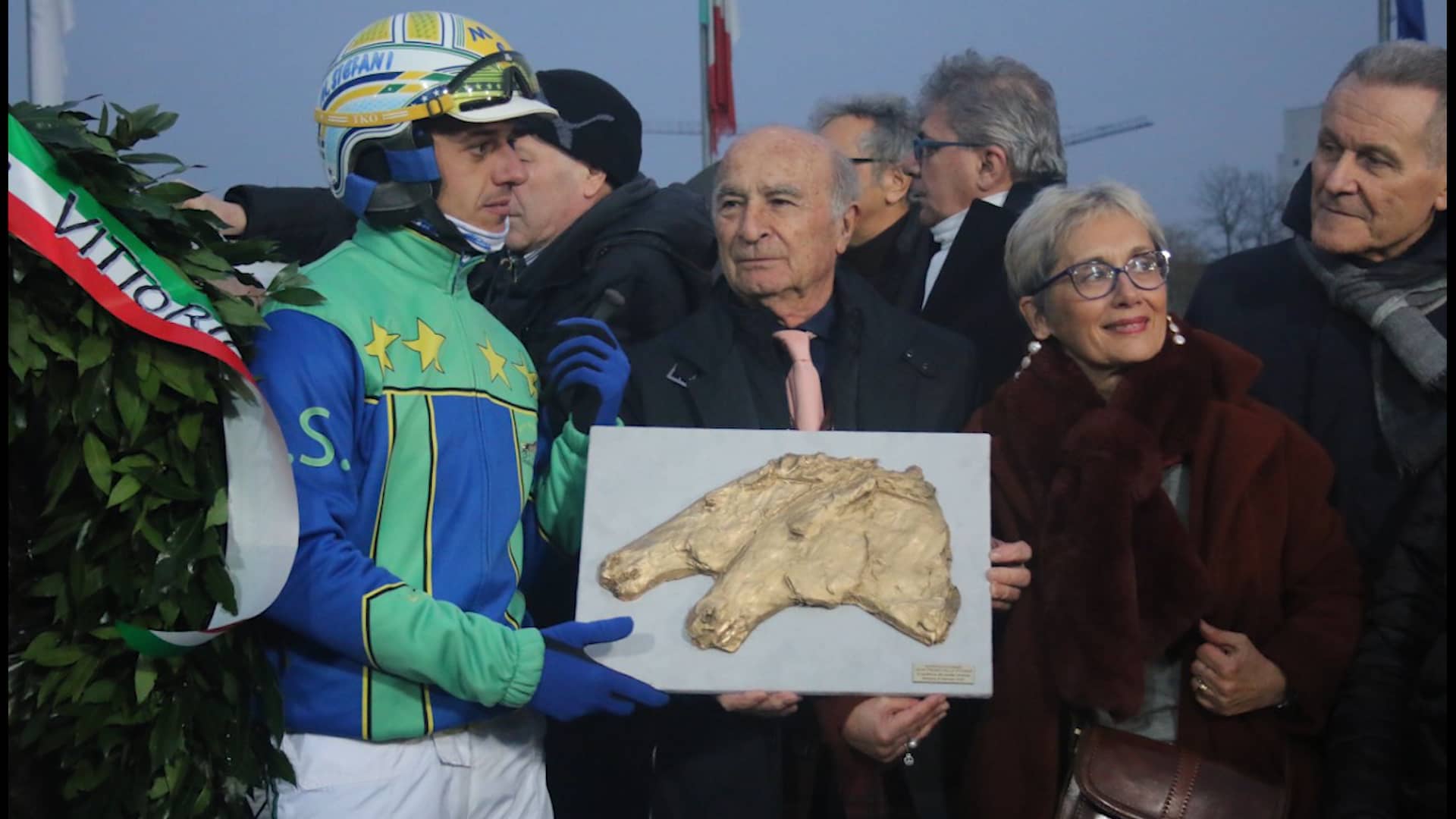 IPPICA: Marco Stefani fa il tris nel Gran Premio della Vittoria con ...