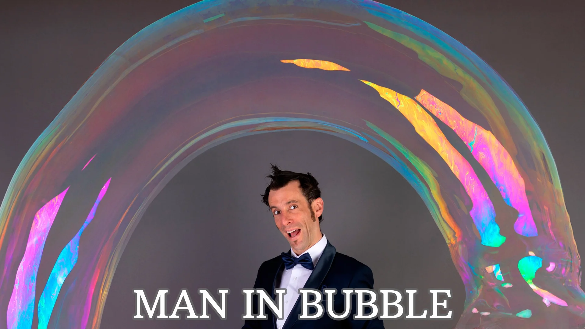 MAN IN BUBBLE by BUBBLE ON CIRCUS on Vimeo
