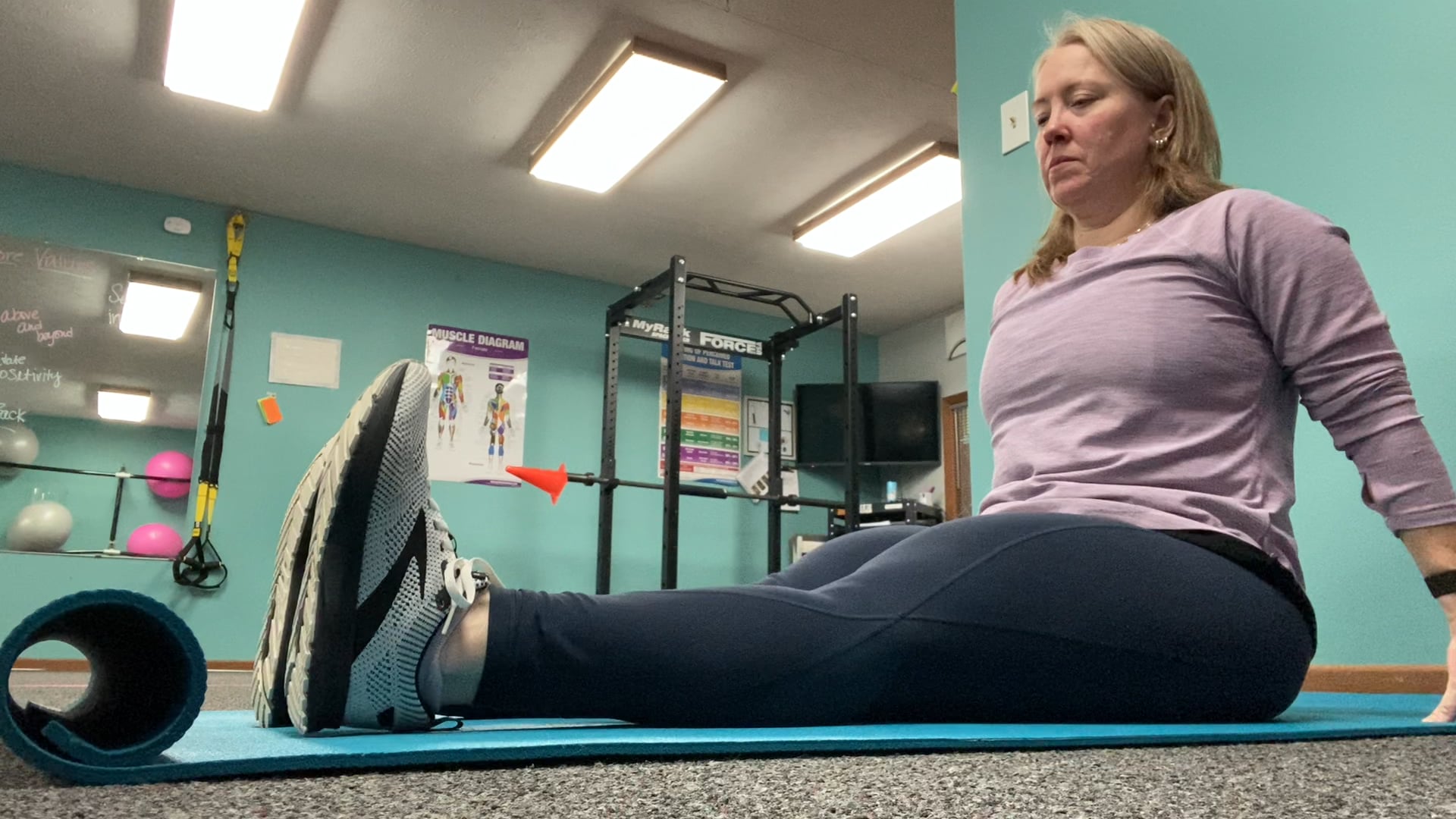 Seated Quad Lift on Vimeo