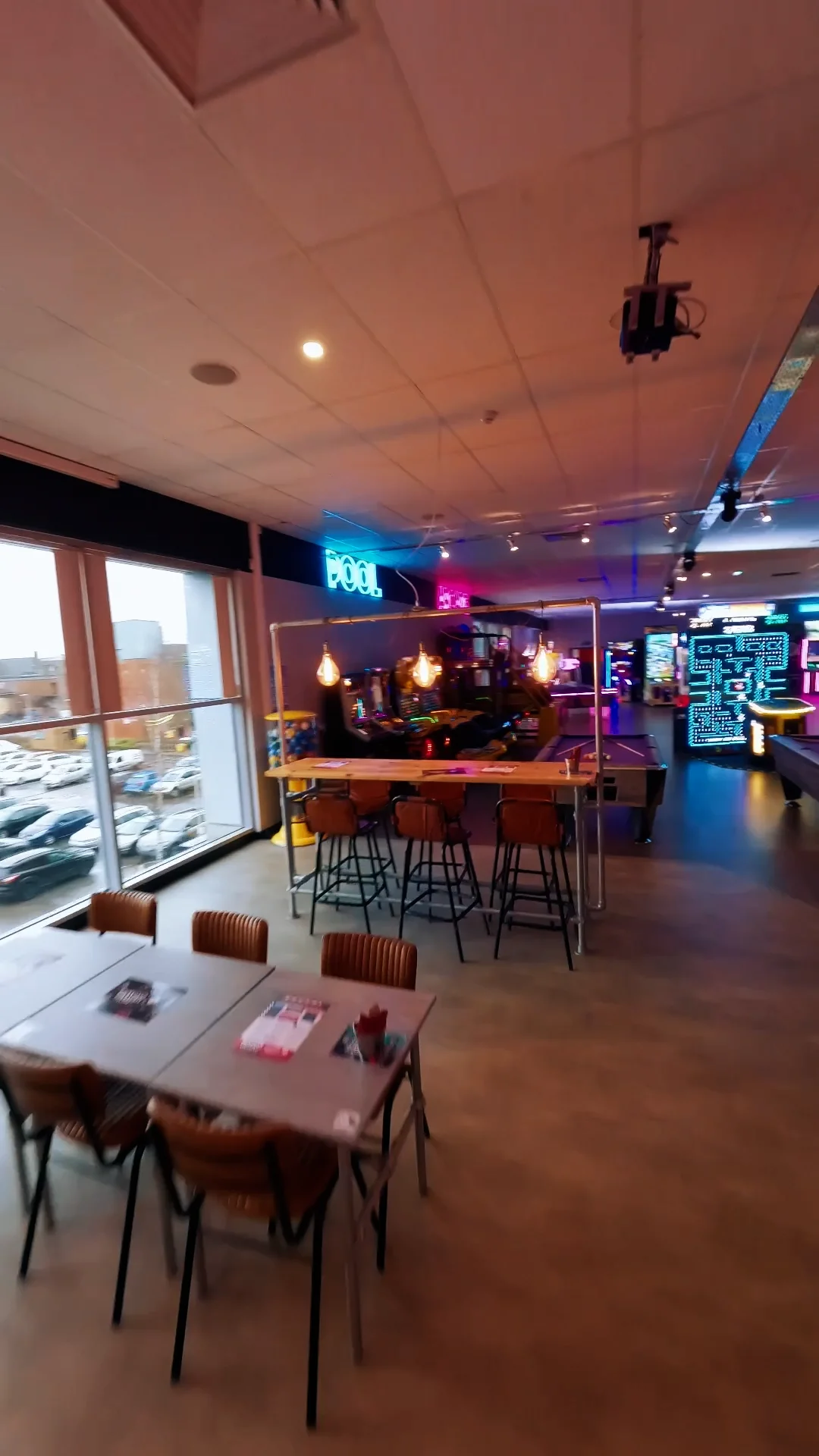 Banbury Bowl - Rev 1 (9x16)