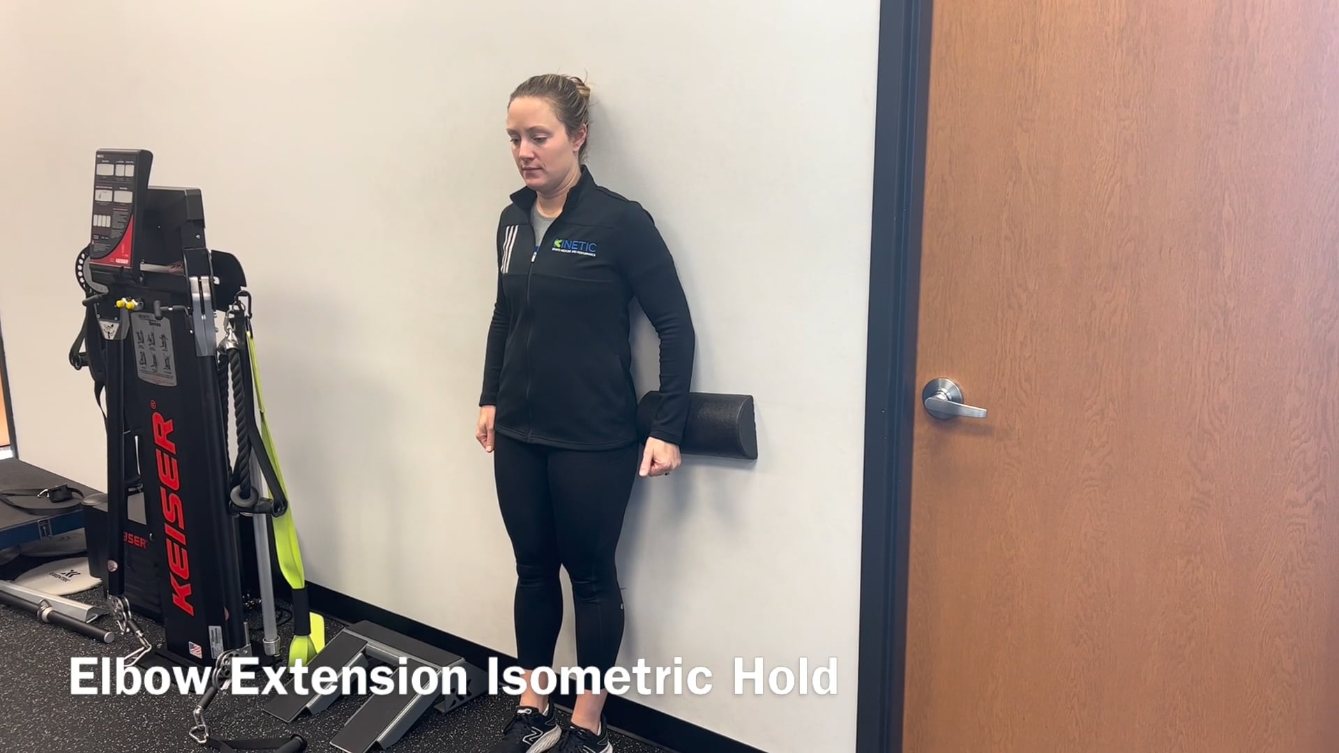 Elbow Extension Isometric Hold on Vimeo