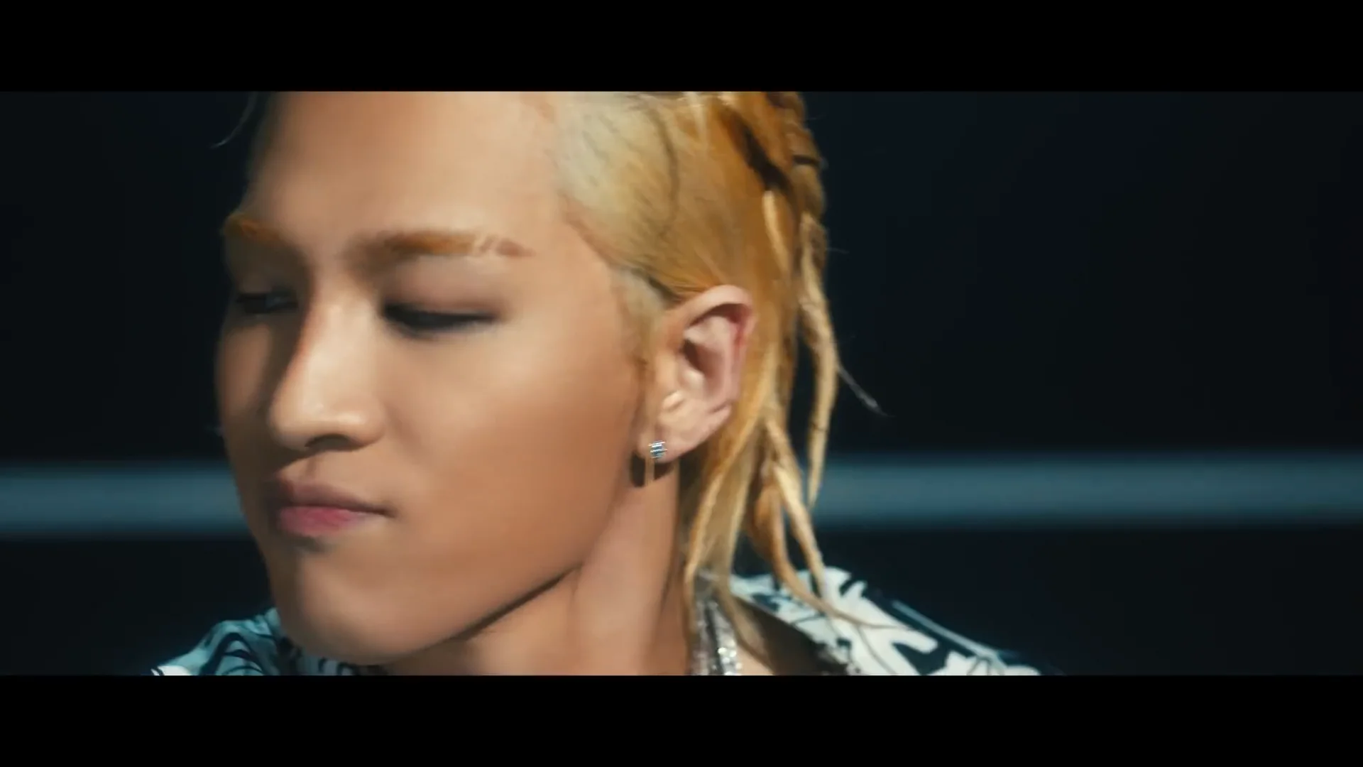 TAEYANG - 'VIBE (feat. Jimin of BTS)' M/V