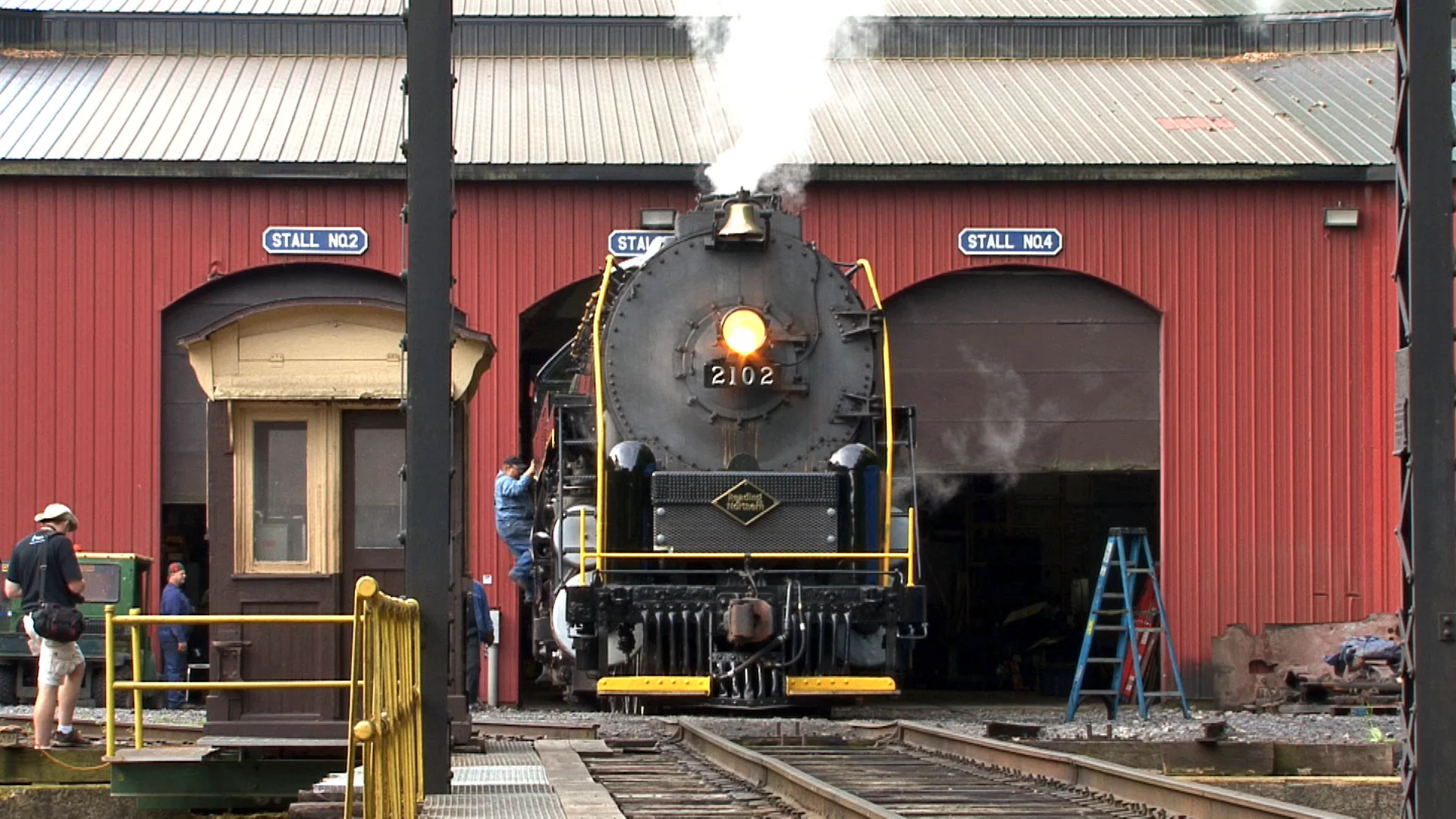 Watch Reading & Northern 2102 - Return of the Iron Horse Rambles ...