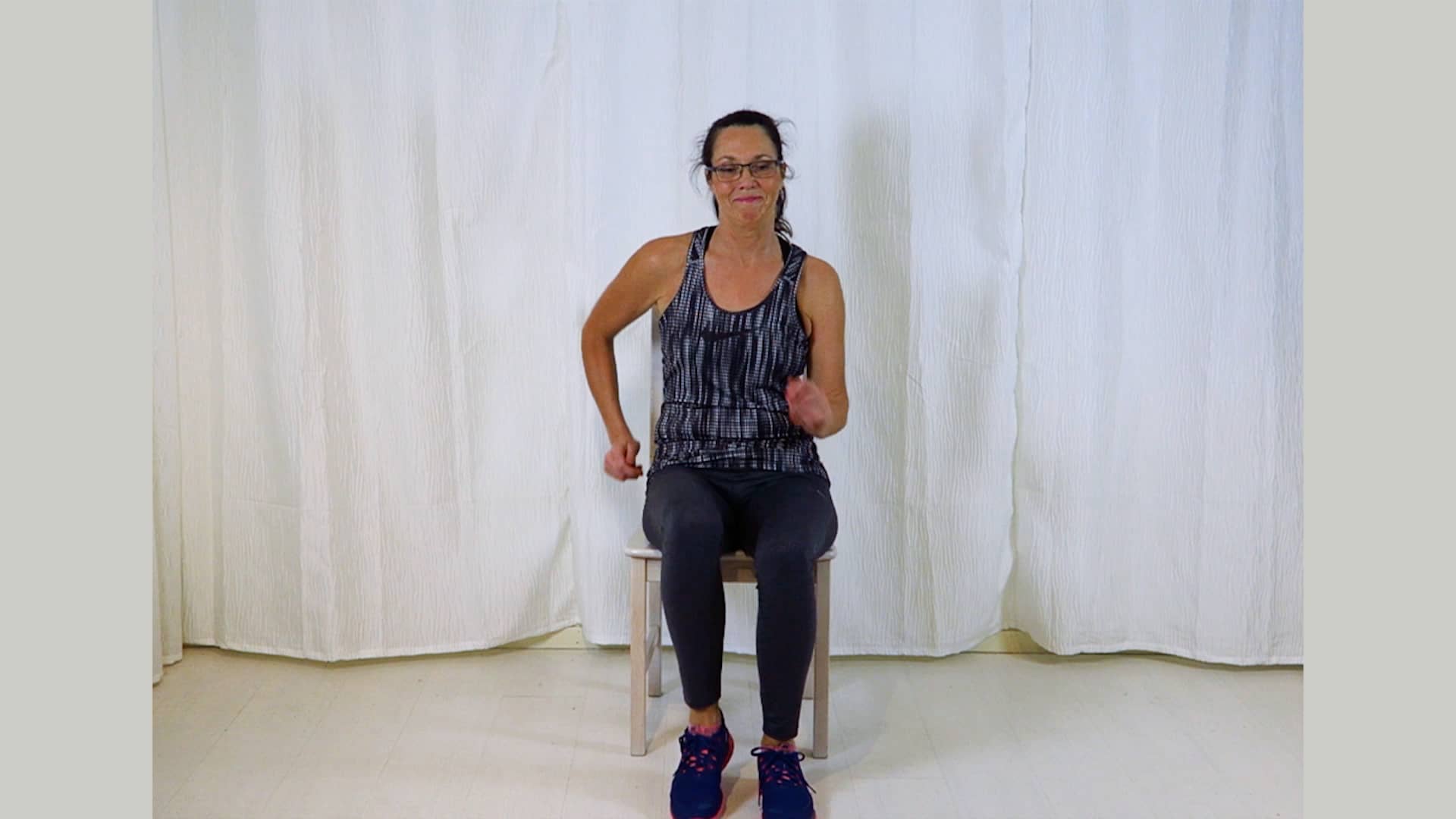 2019 70+ Sittgympa med liten boll låt 01 RF on Vimeo