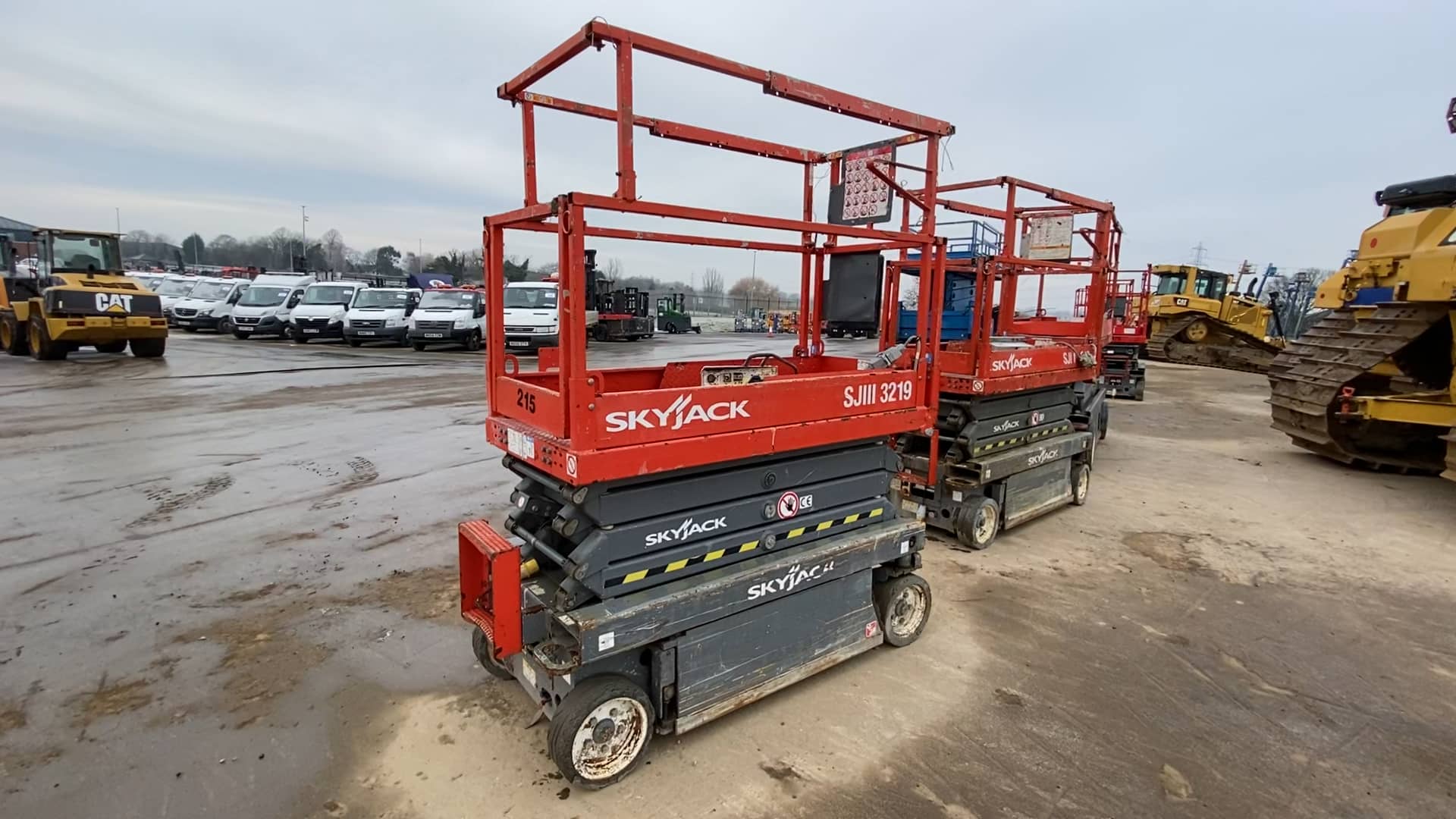 Skyjack SJ3219 Wheeled Scissor Lift Access Platform -Leeds January 23 on Vimeo