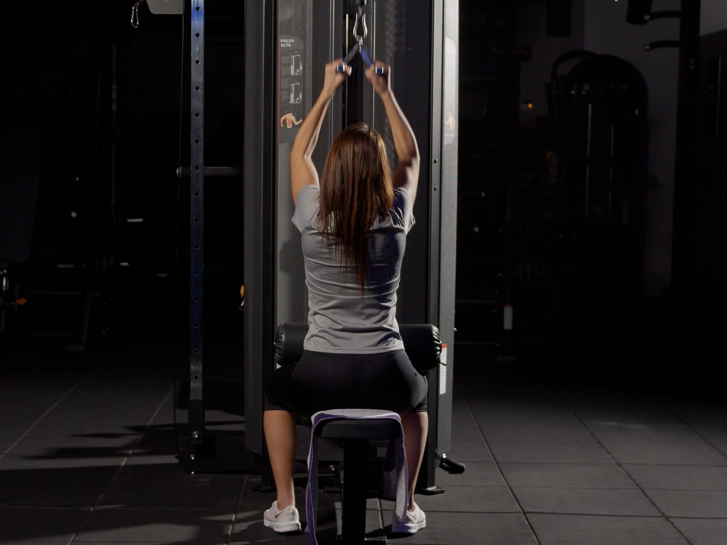 JALON POLEA AGARRE NEUTRO on Vimeo