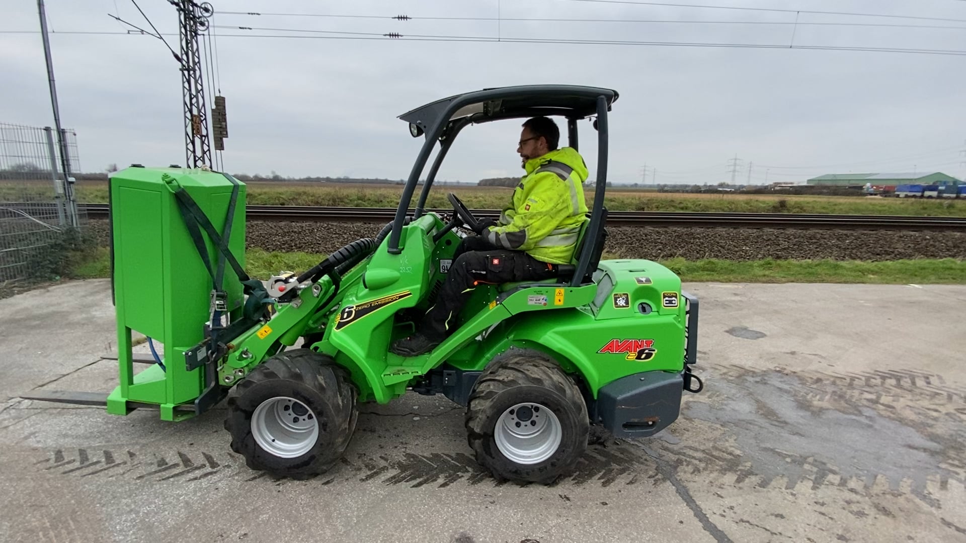 Avant E6 Compact Wheeled Loader - Dormagen February 23 on Vimeo