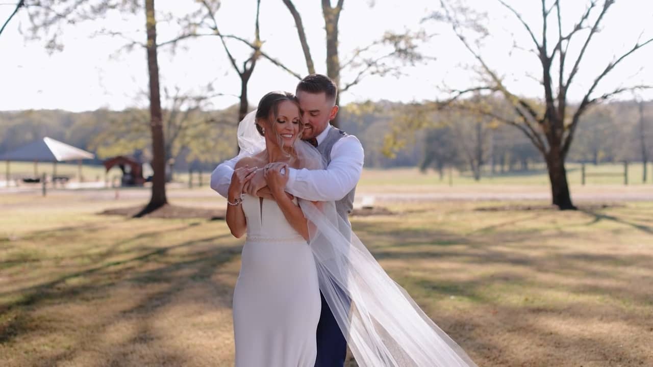 The Barn at Sitton Hill Farm Wedding // Lindsay + Justin // Highlight ...