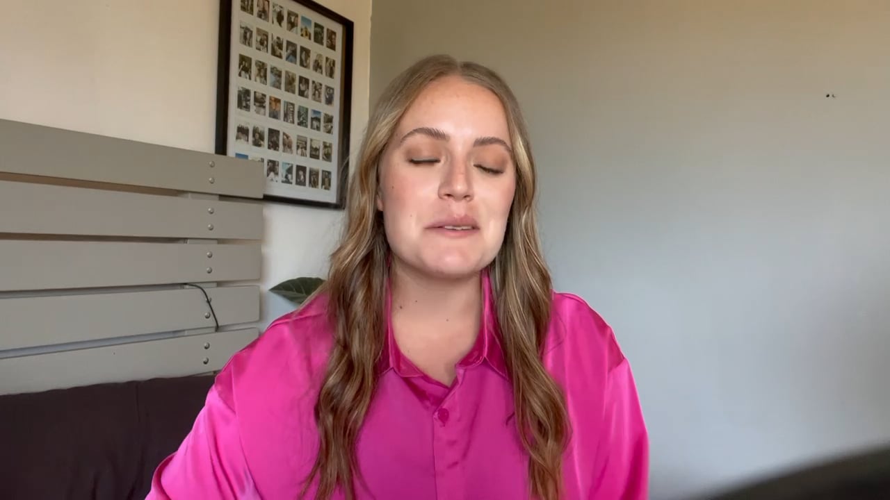 Robyn D. tutor video introduction on Preply on Vimeo