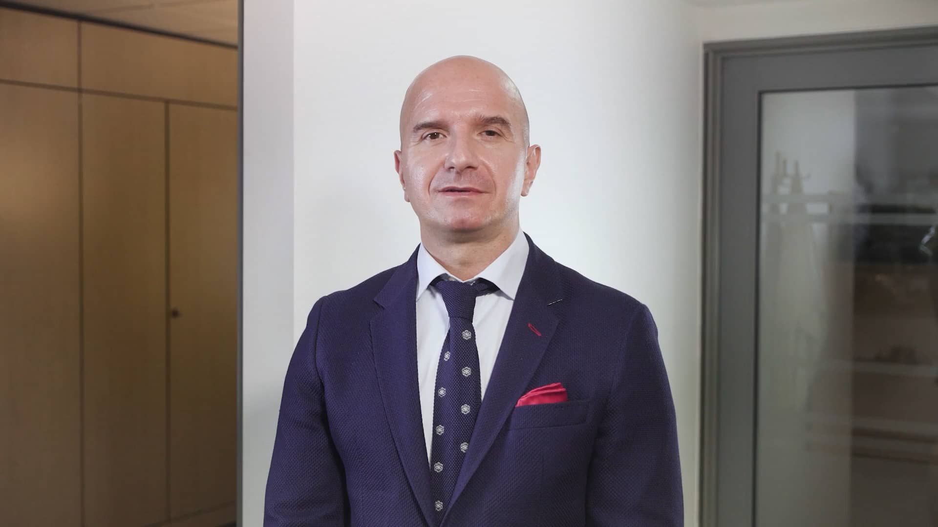 Ad Integrum® Mr Lukla Biasi Vascular Consultant on Vimeo