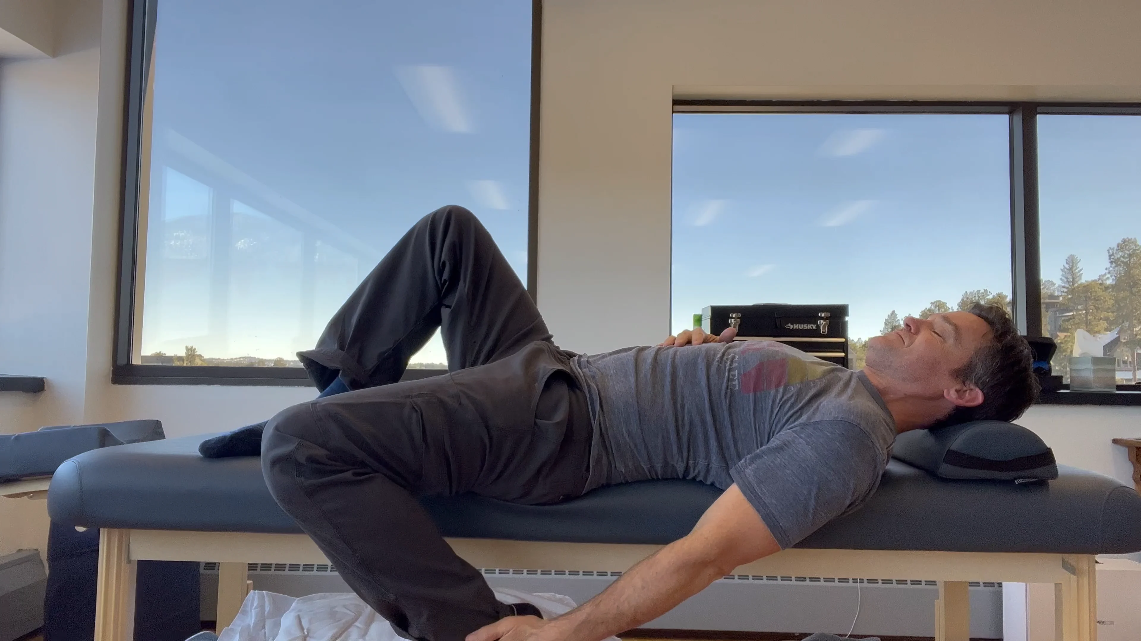Supine Quad stretch, contact/relax on Vimeo