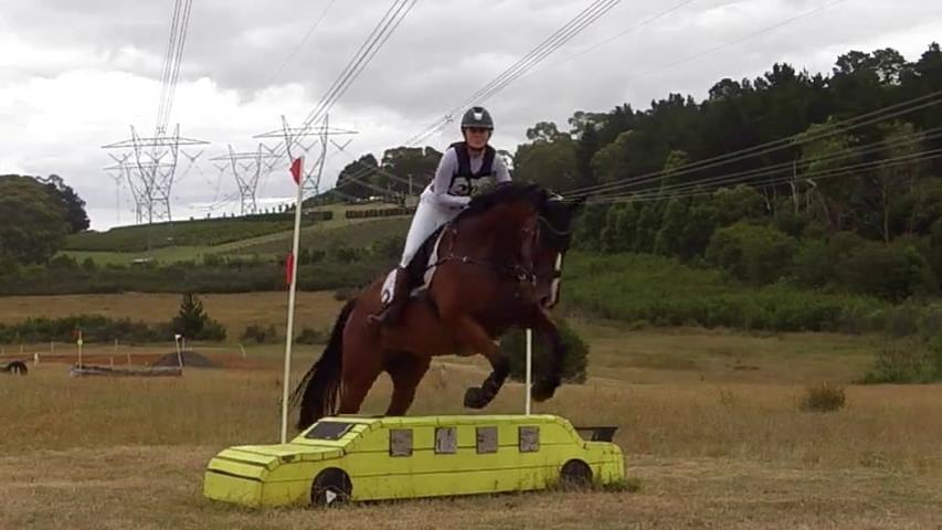 Jessica Beattie riding Saint Lavande 200 Grade 4 Seville Pony Club ...