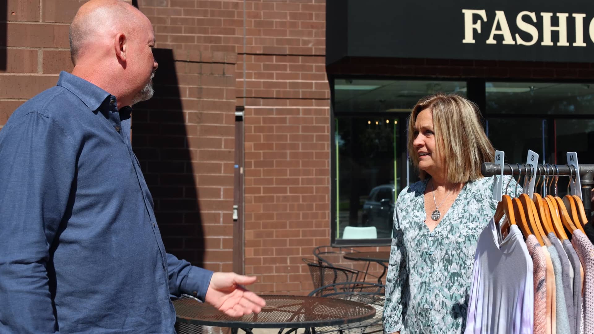 JIM HIBBS - Around Town at the Purple Poppy on Vimeo