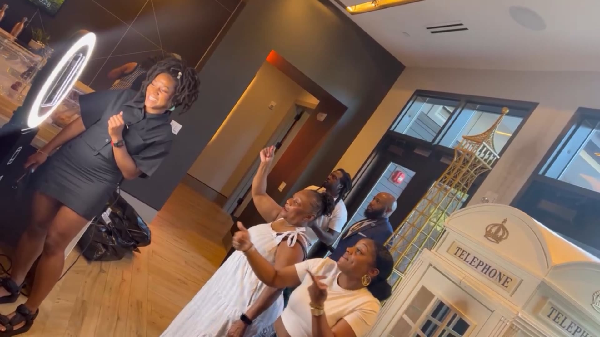 Selfie Photo Booth - The Experience DMV