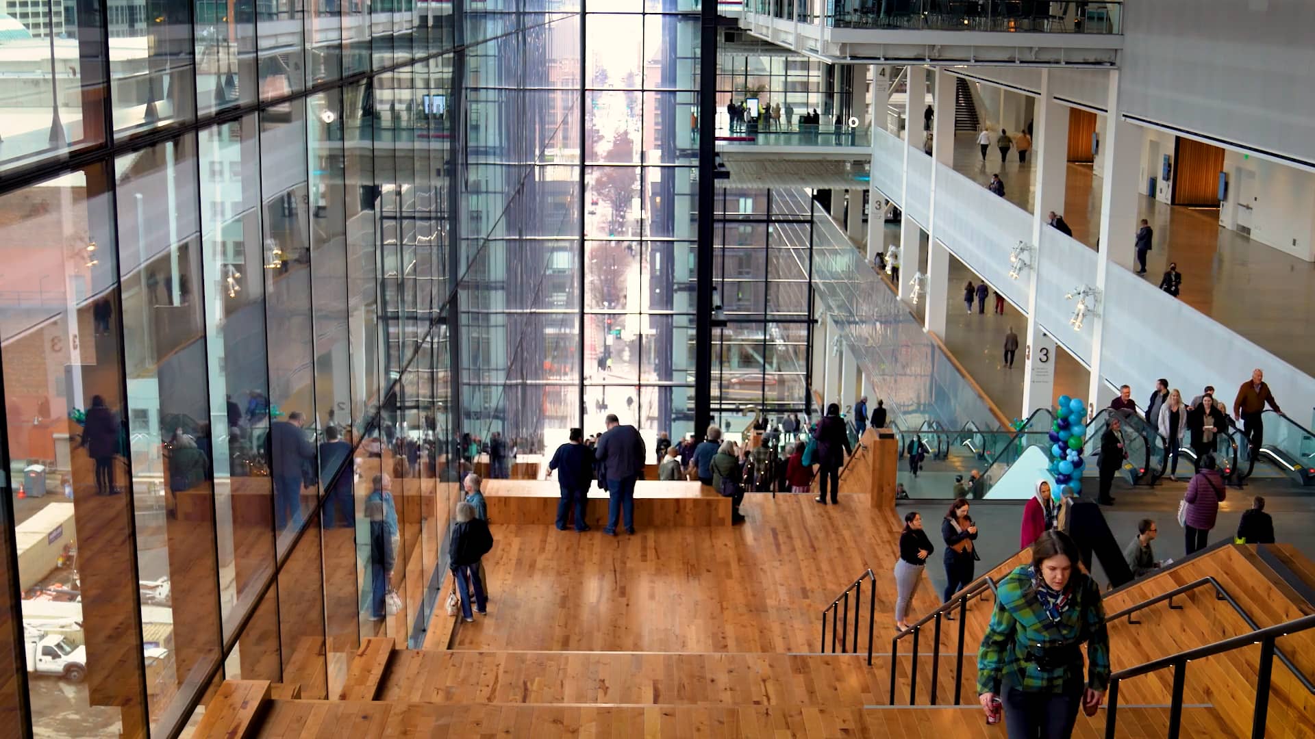 Seattle Convention Center Summit Building: Hill Climb on Vimeo