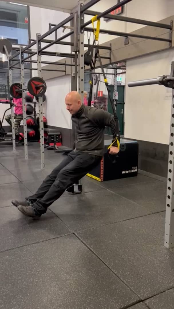 TRX dips avancerad on Vimeo