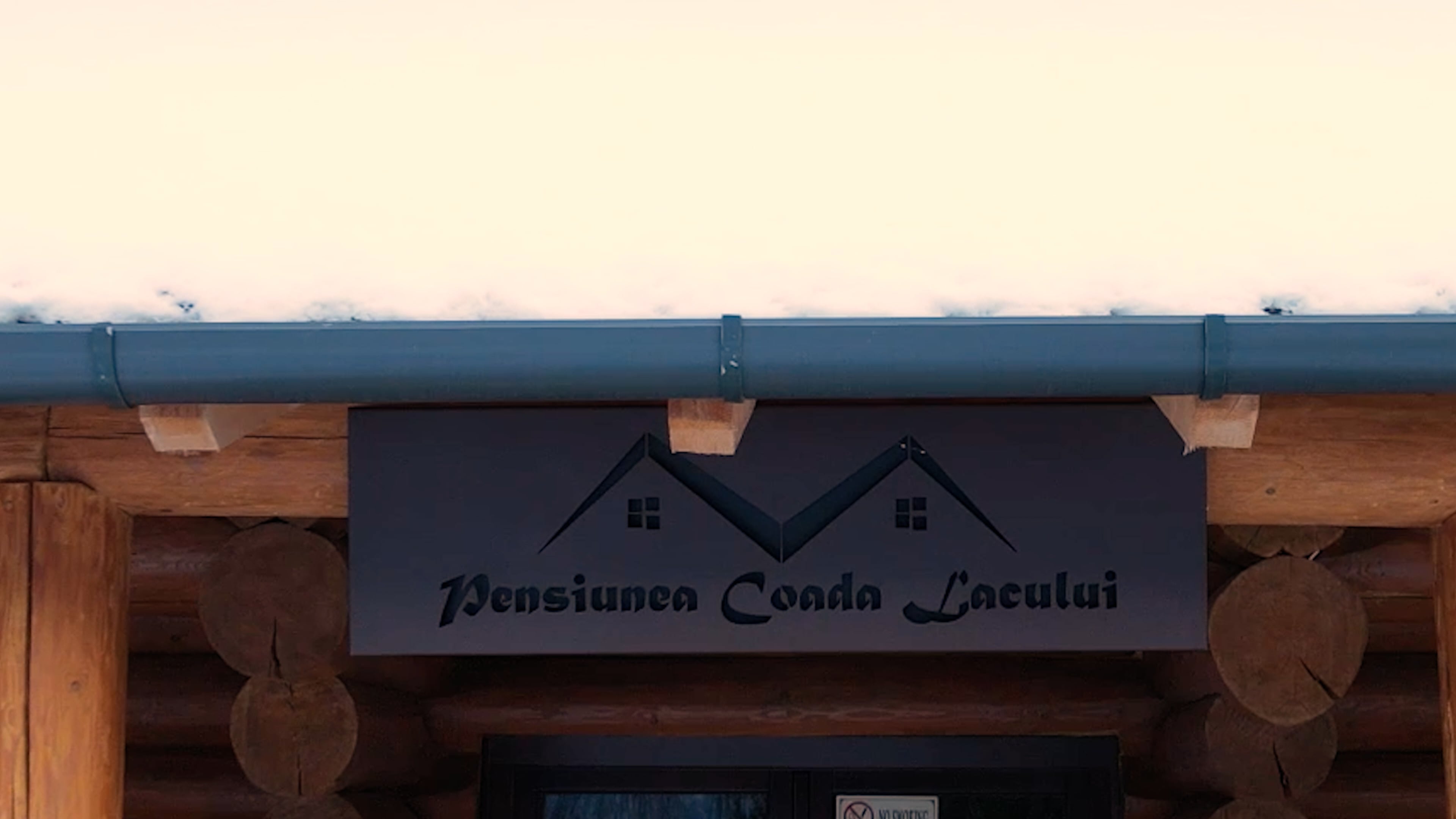 Pensiunea Coada Lacului.mp4 on Vimeo