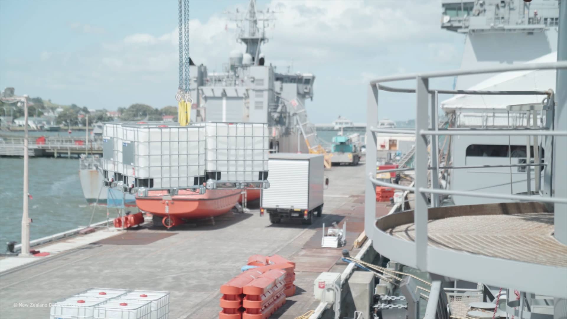 NZ Navy HMNZS Manawanui supplies and Water containers loading 15.02.23 ...