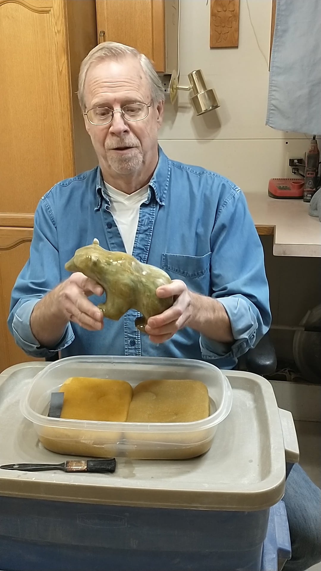 Greg Tomkins getting ready on Vimeo