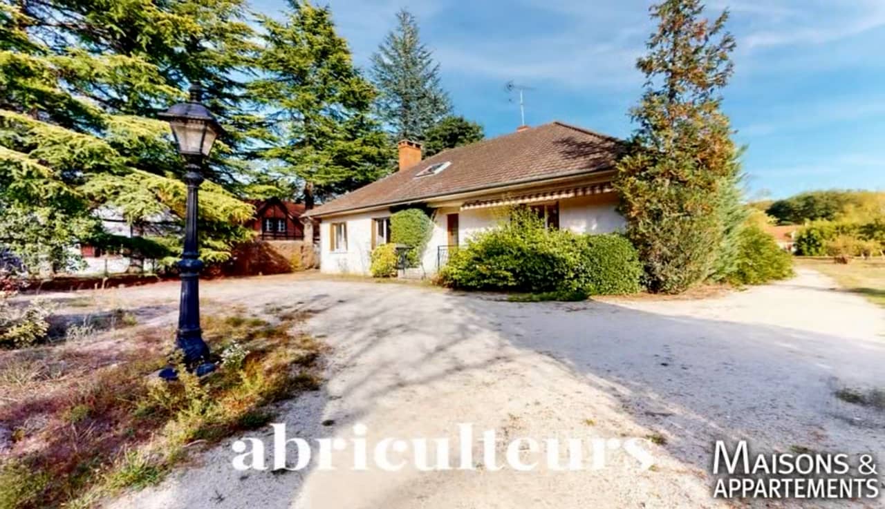 LAMOTTE-BEUVRON - MAISON A VENDRE - 159 000 € - 117 m² - 4 pièce(s) on Vimeo