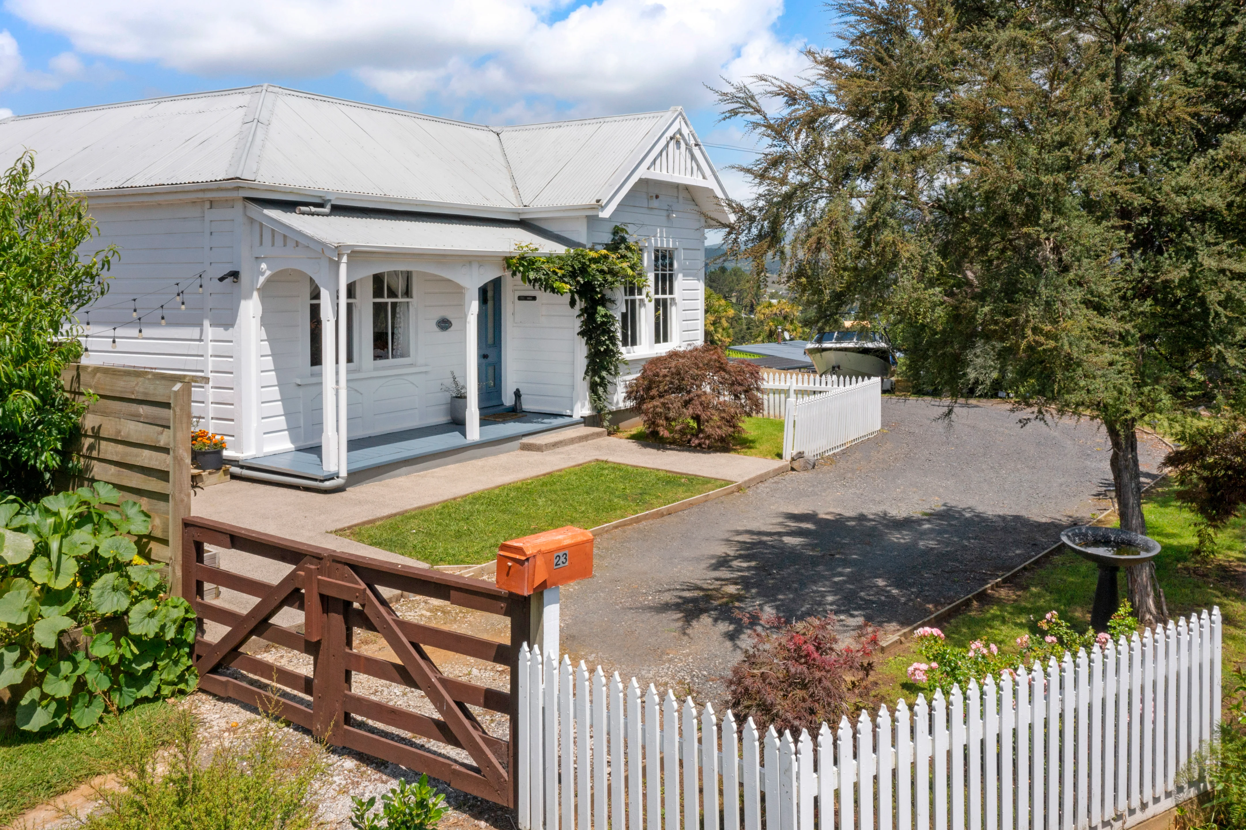23 Main Road, Raglan