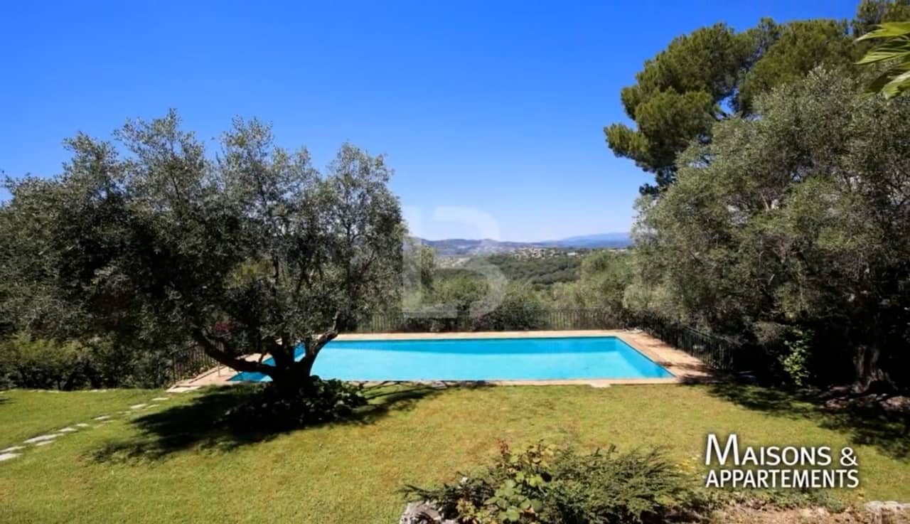 MOUGINS - MAISON A VENDRE - 1 690 000 € - 290 m² - 8 pièce(s) on Vimeo