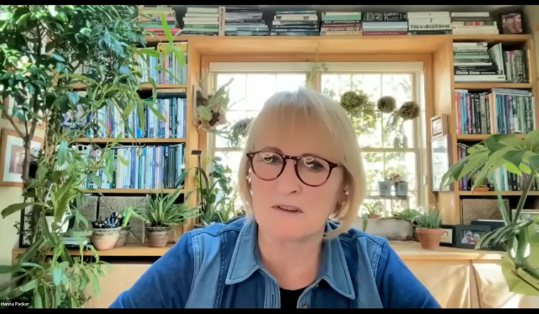 Watch Hanna Packer - Behind the curtain: Secrets of making a Piet ...