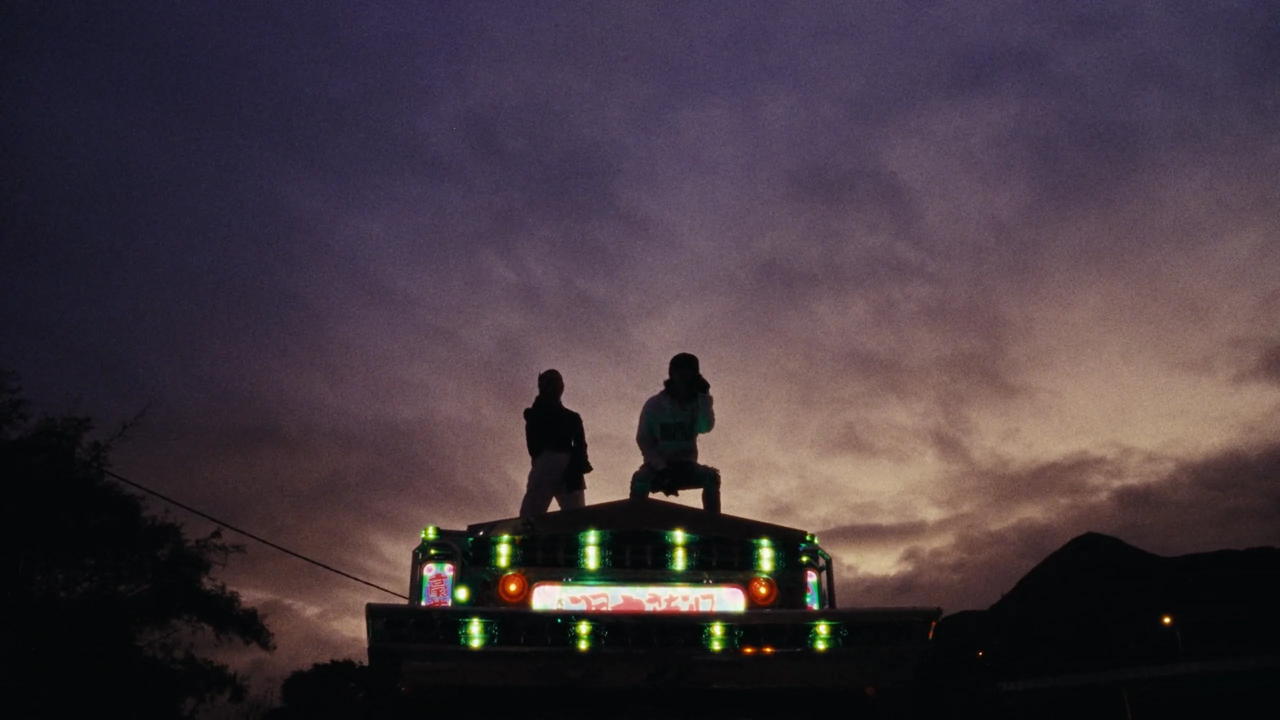 光頭幫TomFatKi x Billy Choi x East City x Akiko - 柴灣角街 (Music Video ) on Vimeo