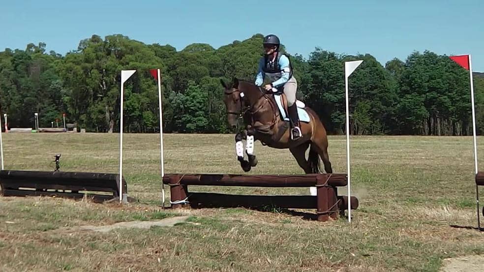 Lenice Spicer riding Holdens Bazza 153 Level 4 Shirley Heights HRCAV ...