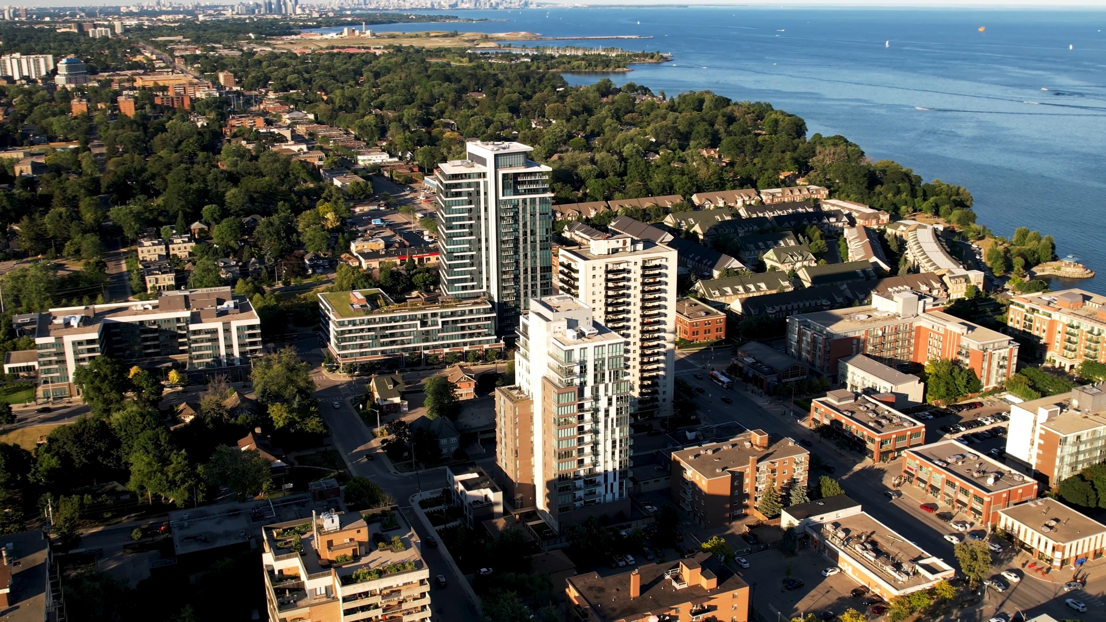 #703 - 8 Ann St. Port Credit // View Tease on Vimeo