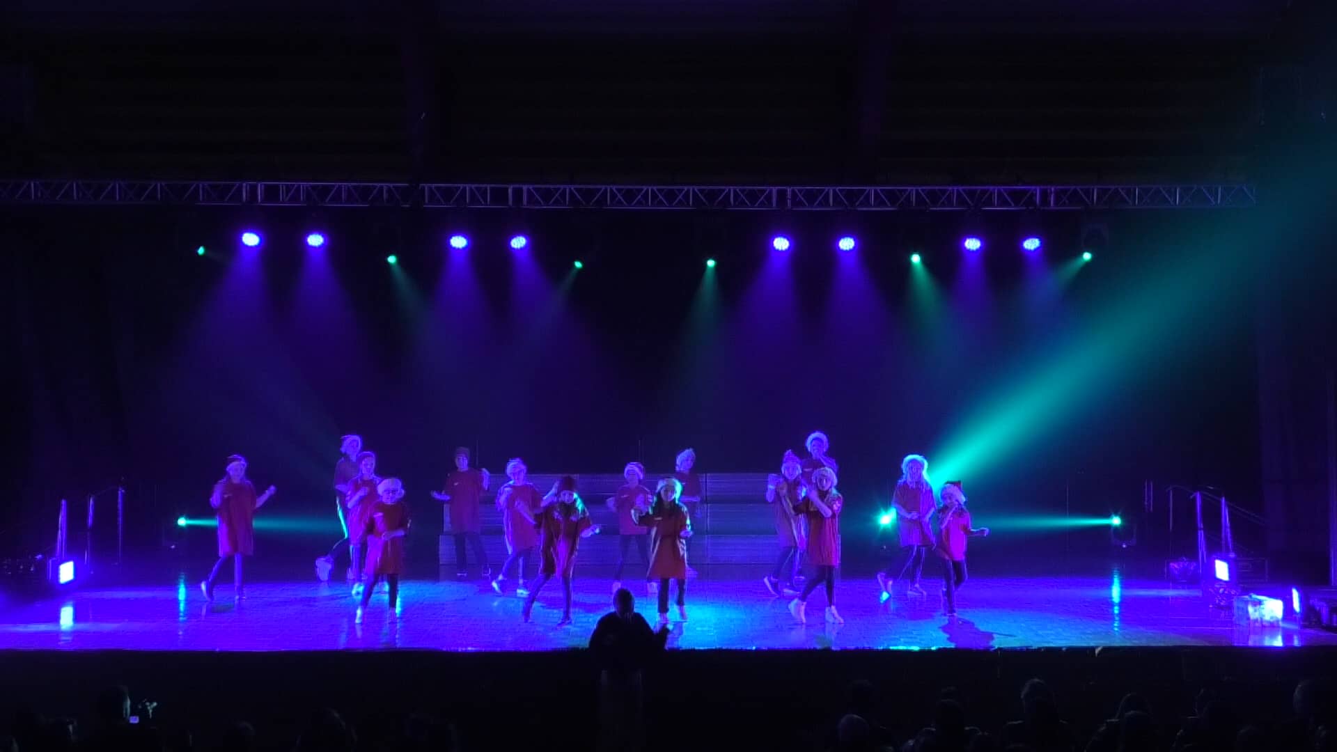 5. Hip hop 3.-4 - Julenissens hjelpere on Vimeo