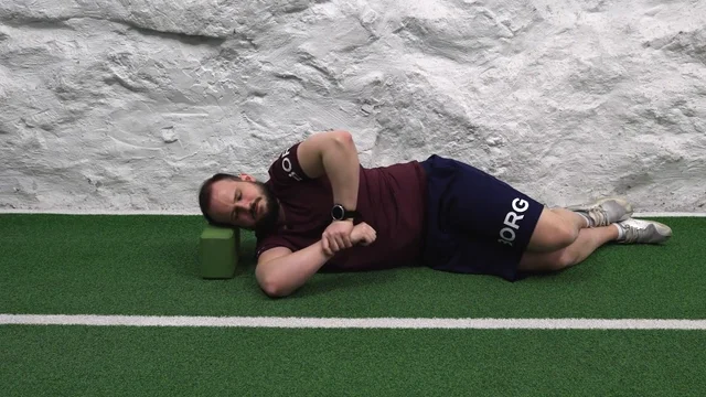 Sleeper Stretch Axel IR