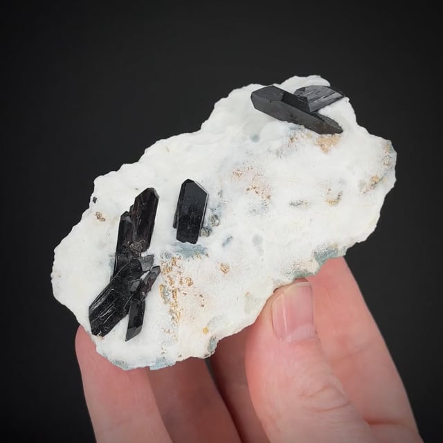 Neptunite | Benitoite Gem mine, San Benito Co., California, USA